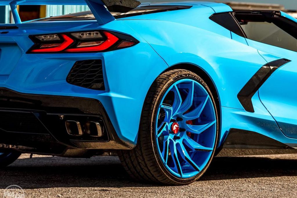 Rapid Blue C8 Corvette Looks Nice; Its Color-Matched Wheels, Not So ...