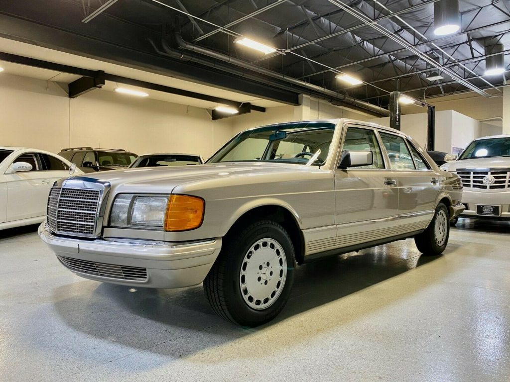 This Amazingly Pristine 1985 Mercedes S-Class W126 Has Only 2.9k Miles ...