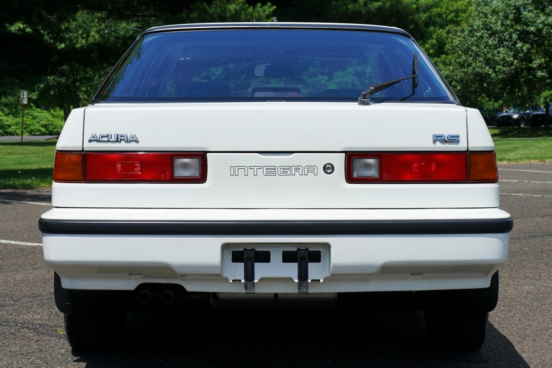 This 22k-Mile Acura Integra RS Is A True ’80s Time Capsule | Carscoops
