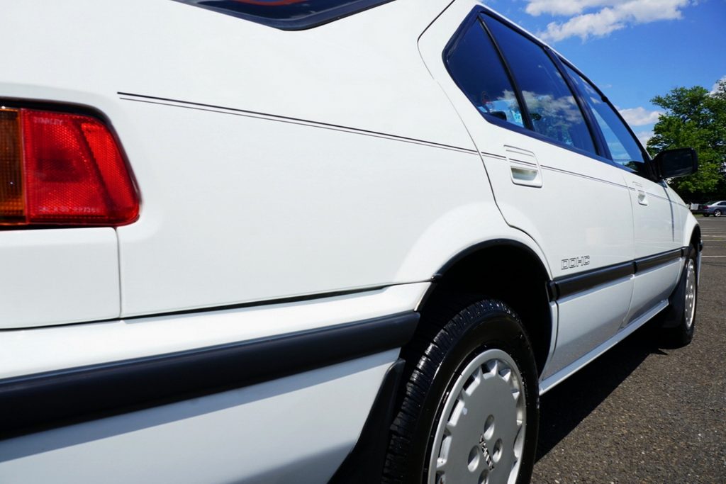 This 22k-Mile Acura Integra RS Is A True ’80s Time Capsule | Carscoops