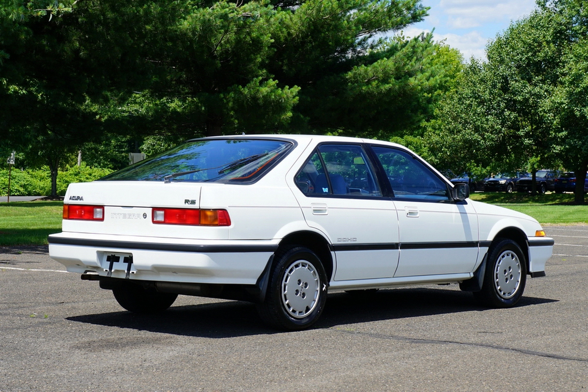 This 22k-Mile Acura Integra RS Is A True ’80s Time Capsule | Carscoops