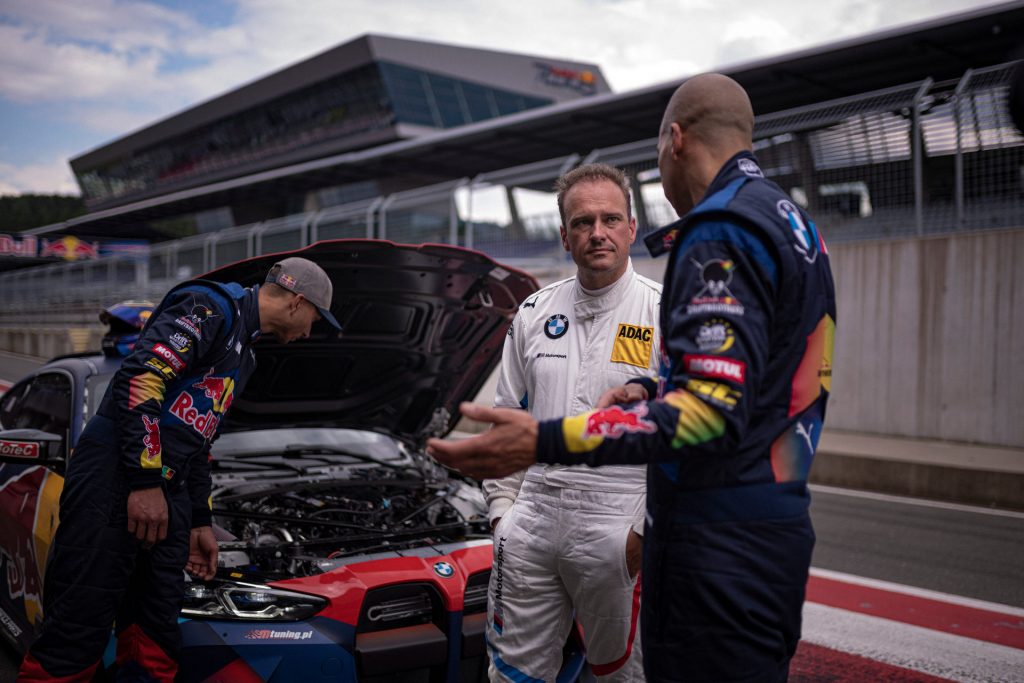 BMW M And The Red Bull Driftbrothers Unveil 1,050 HP M4 Drift Cars ...