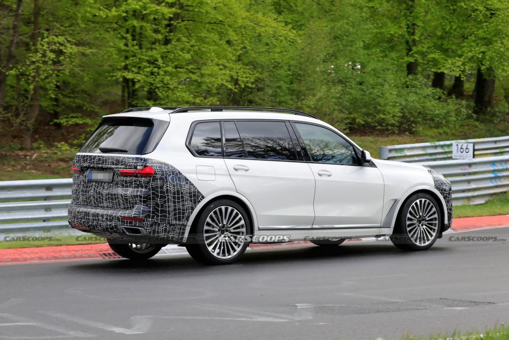 2022 BMW X7 Takes To The Track With Facelifted Looks | Carscoops