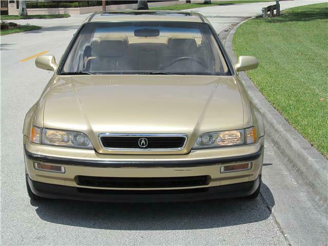 For $14k, You Can Own A 28k Mile Example Of Acura’s Prettiest Flagship ...