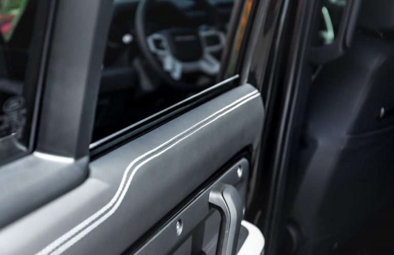 Manhart’s DP 500 Land Rover Defender Adds Power And Badass Looks ...