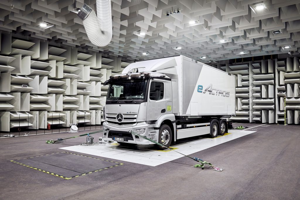 Electric Mercedes eActros Debuts June 30th, Goes Into Production Later ...