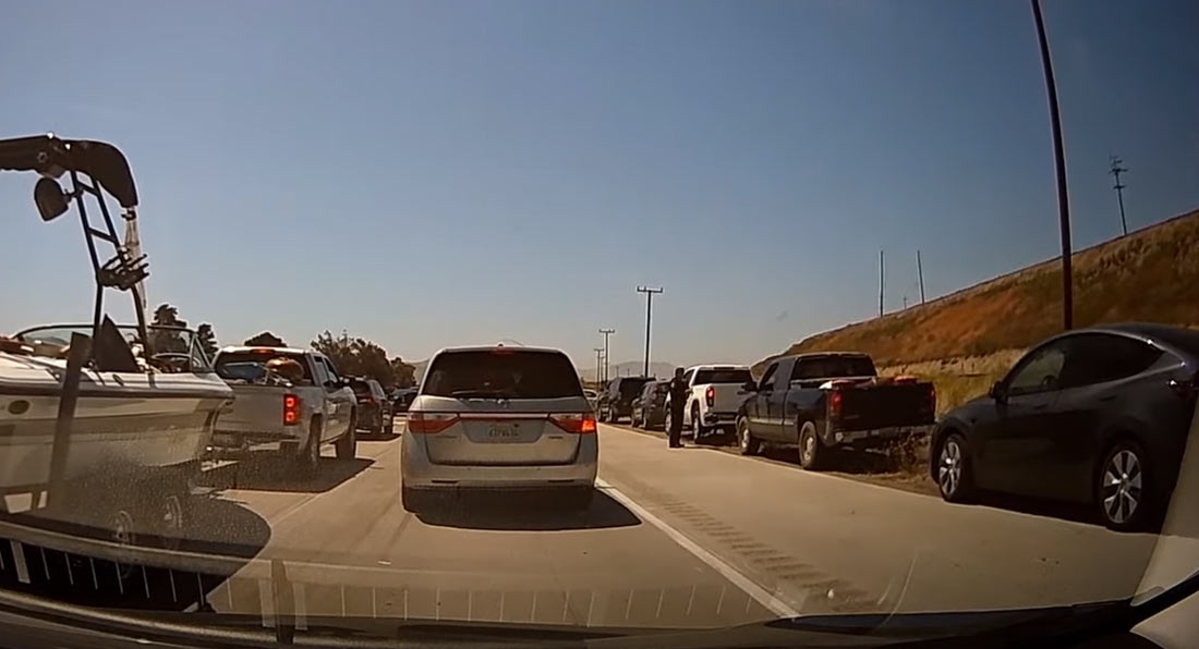 Wise Guys Trying To Skip Traffic Jam Using The Emergency Lane Meet ...