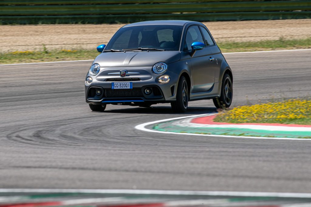 Aw, Isn’t That Cute; New Abarth F595 Has Vertically-Stacked Quad Pipes ...
