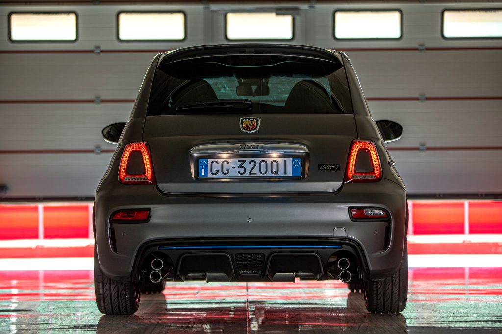 Aw, Isn’t That Cute; New Abarth F595 Has Vertically-Stacked Quad Pipes ...