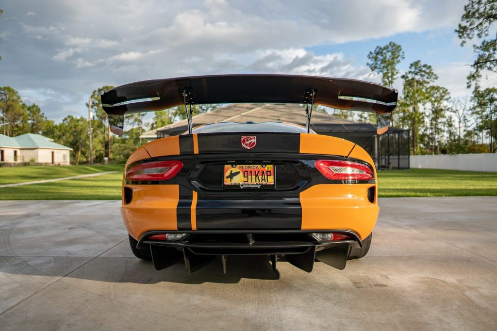 Dominate Your Local Track Day With This 2017 Dodge Viper ACR Extreme ...