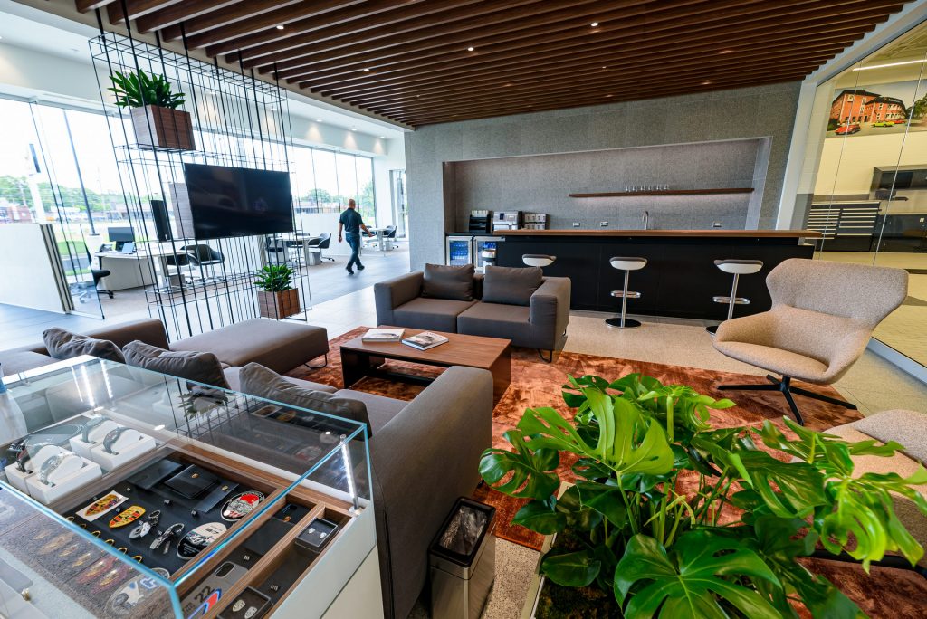 Porsche Opens Its First Stand-Alone Service Center In The USA | Carscoops