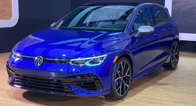 2022 VW Golf GTI And Golf R Bring Hot Hatch Greatness To Chicago ...