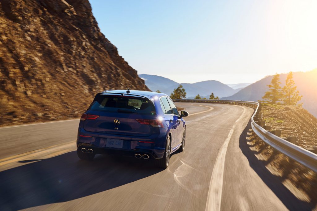 2022 VW Golf R Arrives In The U.S. With 315 HP And A Manual Gearbox ...