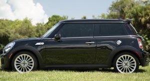 The 1 of 1000 "Inspired By Goodwood" Edition Is What Happens When Rolls ...