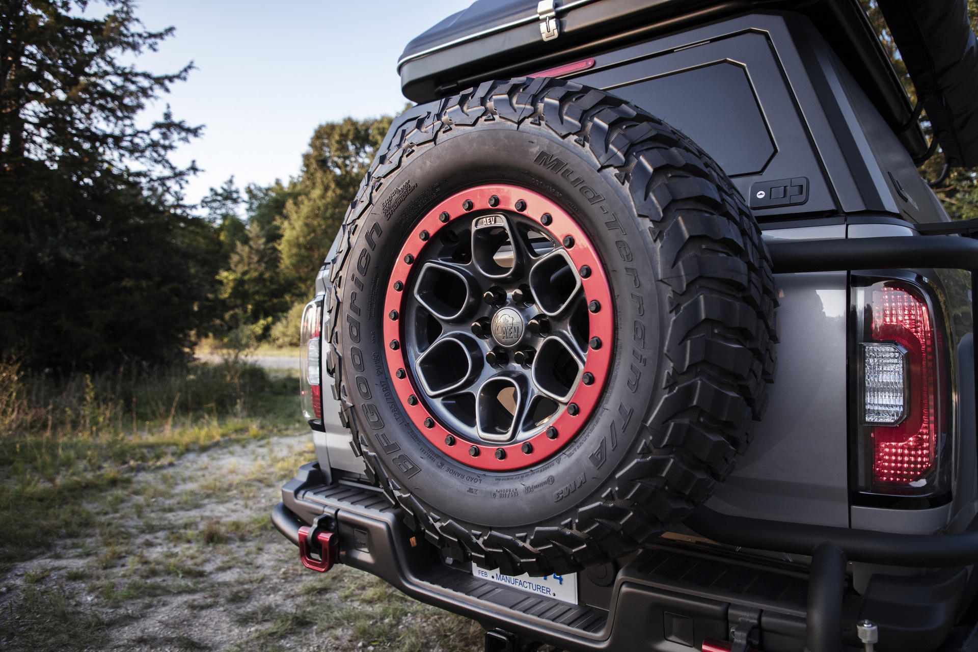 The GMC Canyon AT4 OVRLANDX Off-Road Concept Shows How Extreme The ...