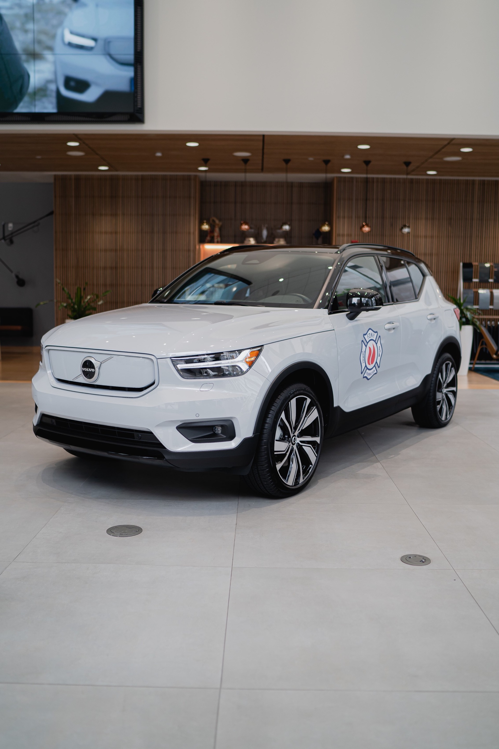 Volvo Donates XC40 Recharge To The NYC Fire Department To Better ...