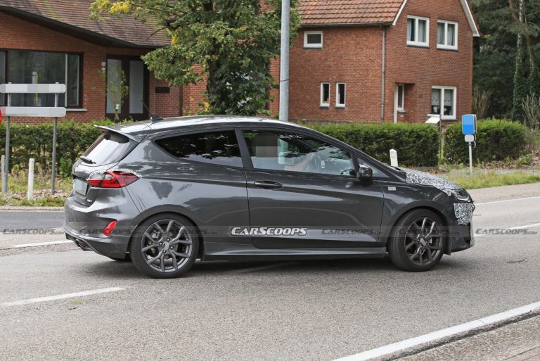 Facelifted 2022 Ford Fiesta Spied Showing Its Sportier Side In ST-Line ...