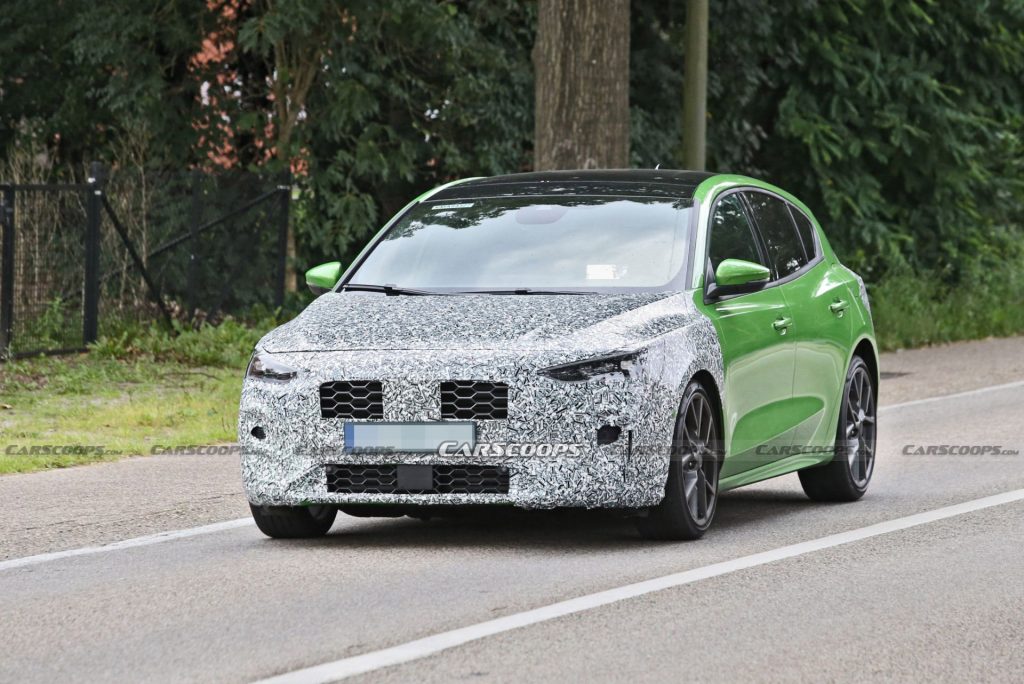 2022 Ford Focus ST Facelift Spied Bringing Hot Hatch Vibes | Carscoops