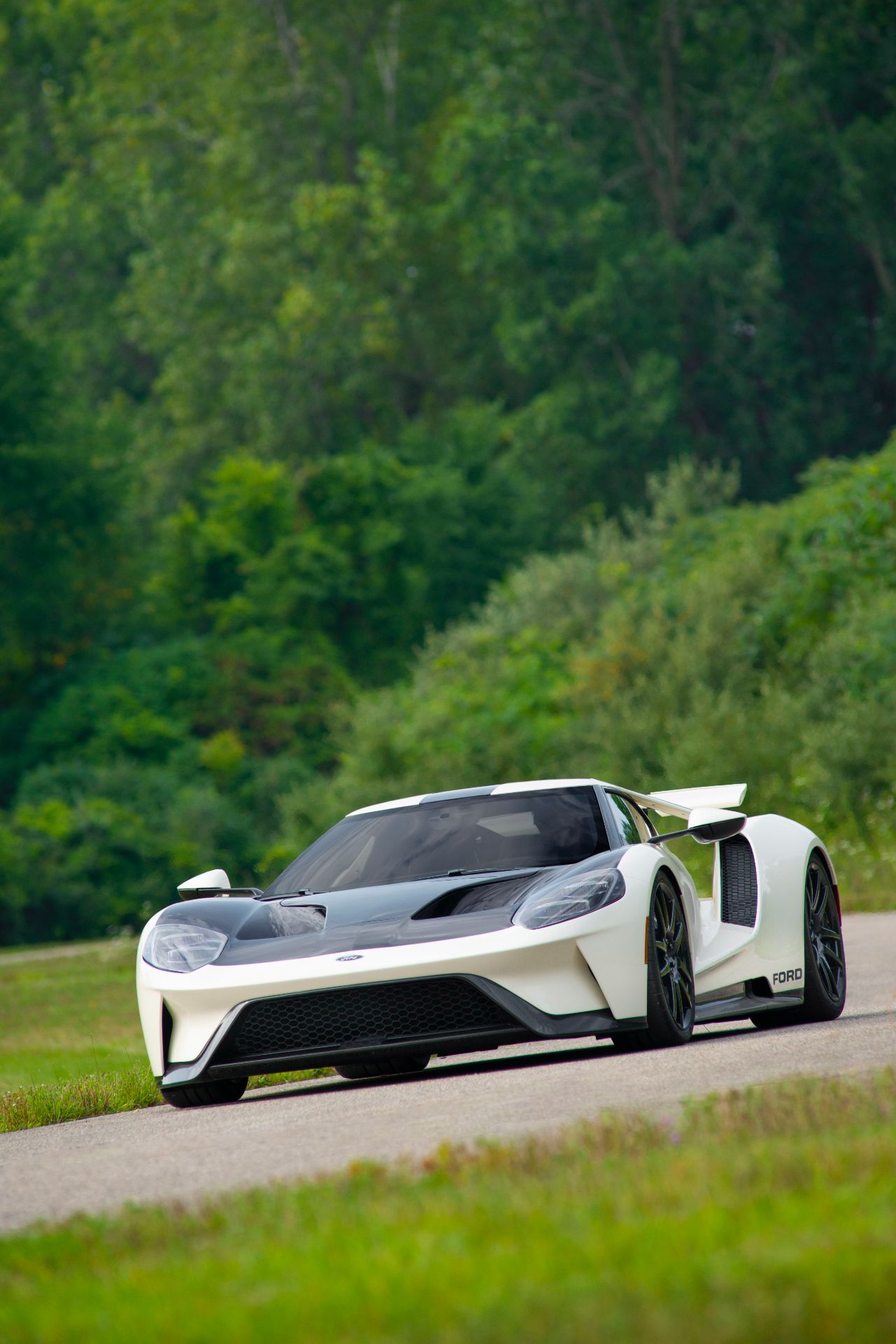 Woodward Dream Cruise Photos: The 2022 Ford GT ’64 Heritage Edition ...