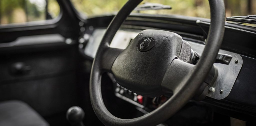 MWM Spartan Electromod Is Based On UAZ Hunter Russian Off-Roader ...