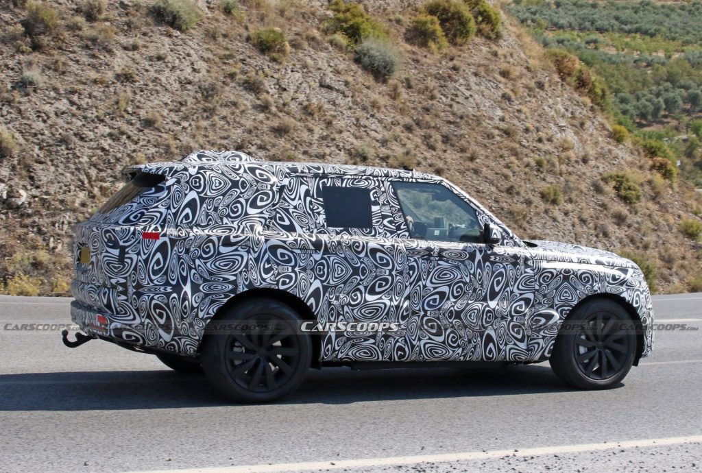 2022 Range Rover Spied In PHEV Form During Final Stages Of Development ...