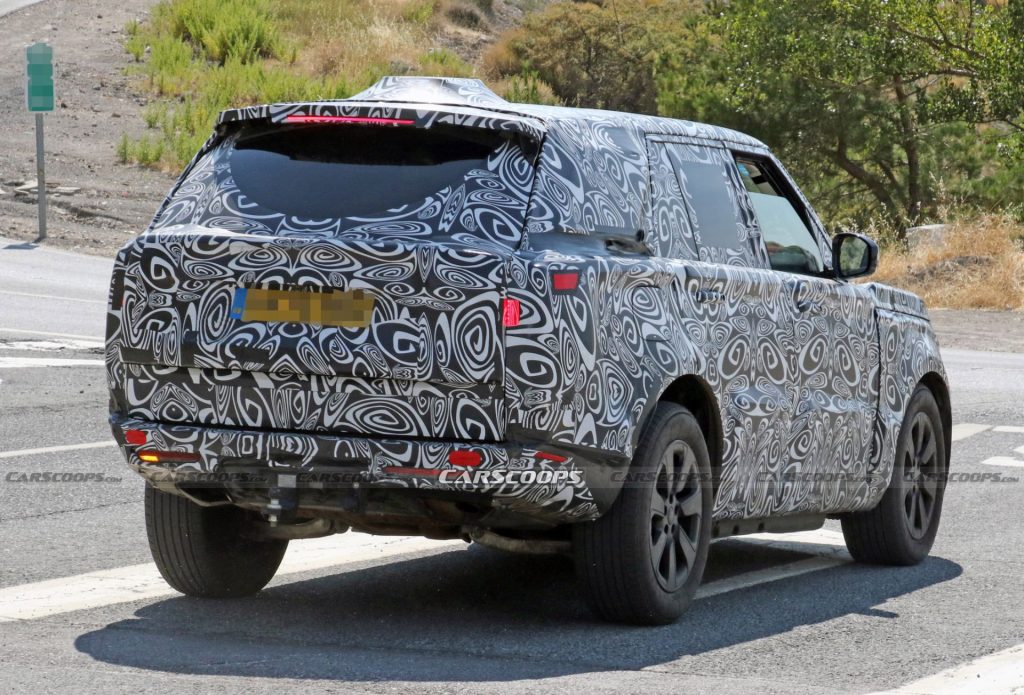2022 Range Rover Spied In PHEV Form During Final Stages Of Development ...
