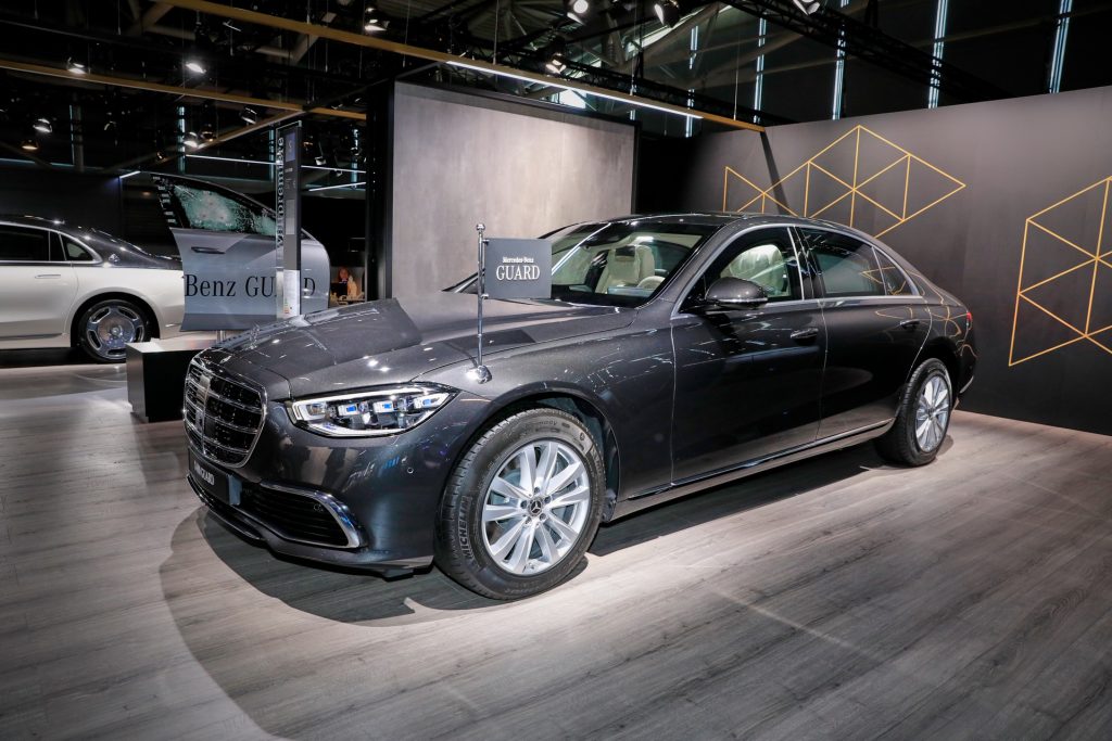 New Armored 2022 Mercedes-Benz S 680 Guard 4MATIC Is A Tough Cookie To ...