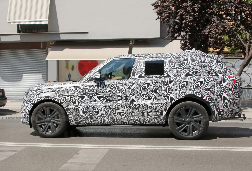 2023 Range Rover Spotted In Hot SVR Guise Under Heavy Camouflage ...