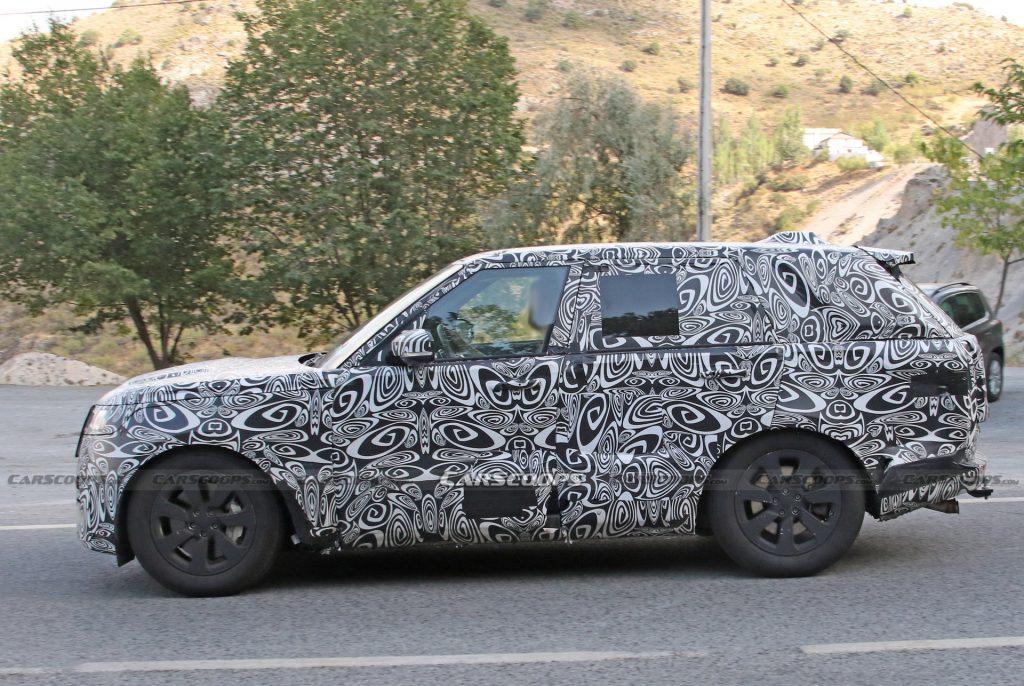 2023 Range Rover Spotted In Hot SVR Guise Under Heavy Camouflage ...