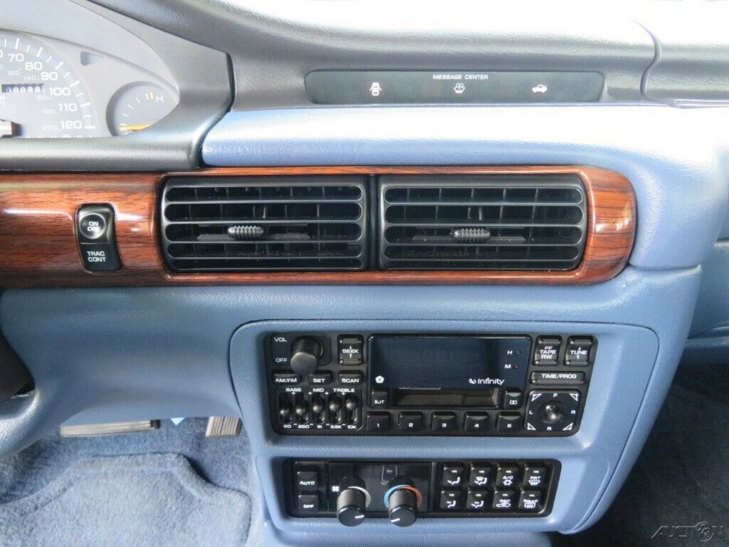 Chrysler Concorde Interior
