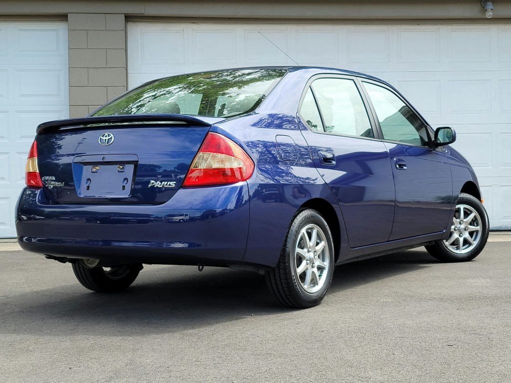 Who Buys A Toyota Prius New In 2003 And Only Drives It 13k Miles ...