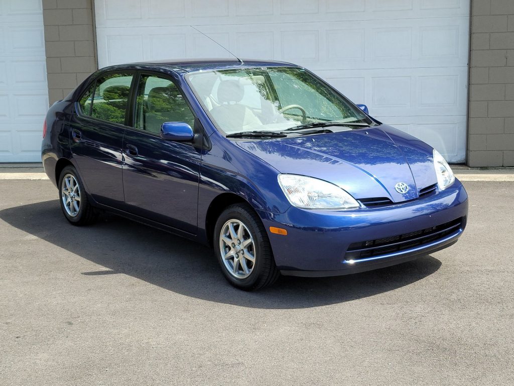 Who Buys A Toyota Prius New In 2003 And Only Drives It 13k Miles ...