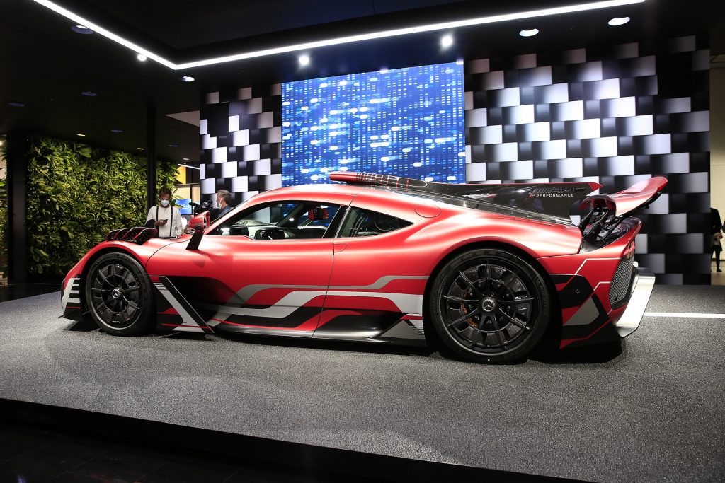 Check Out The Mercedes-AMG Project One’s Carbon Vented Wheels | Carscoops