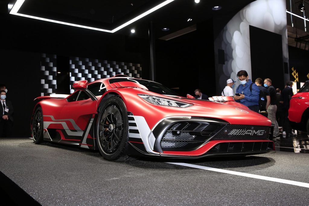 Check Out The Mercedes-AMG Project One’s Carbon Vented Wheels | Carscoops