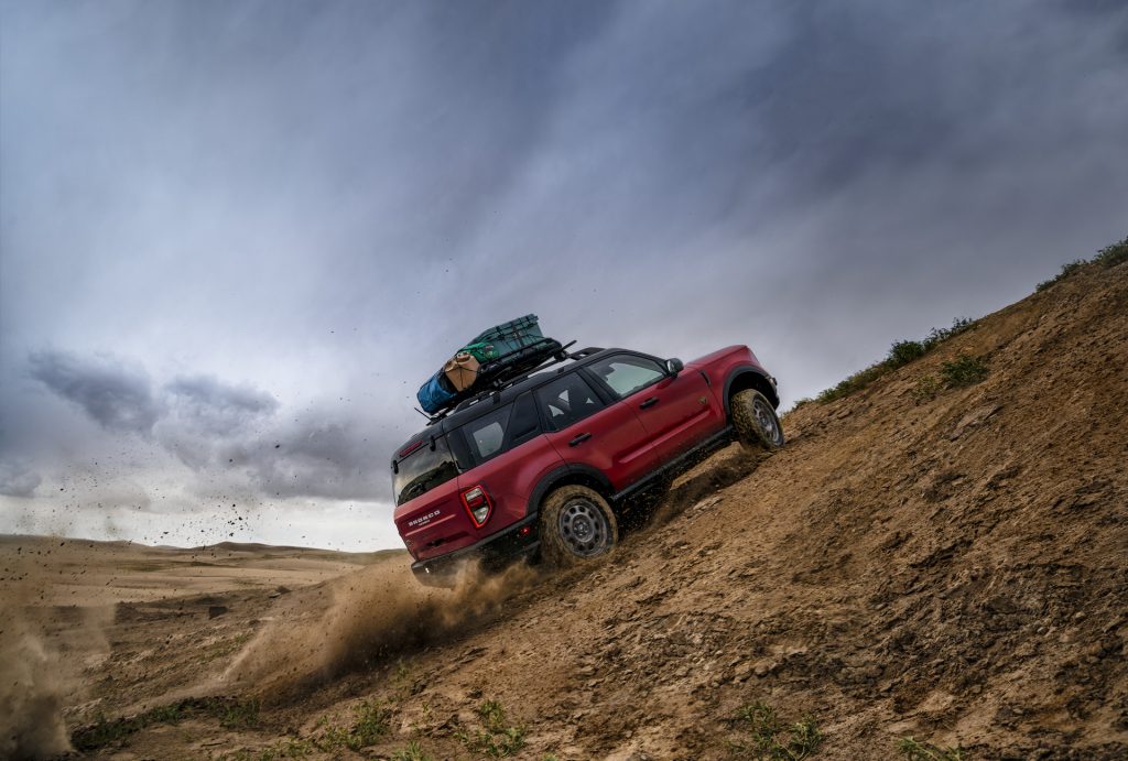 Ford Patents Retractable Exhaust Tips To Improve Departure Angles In ...