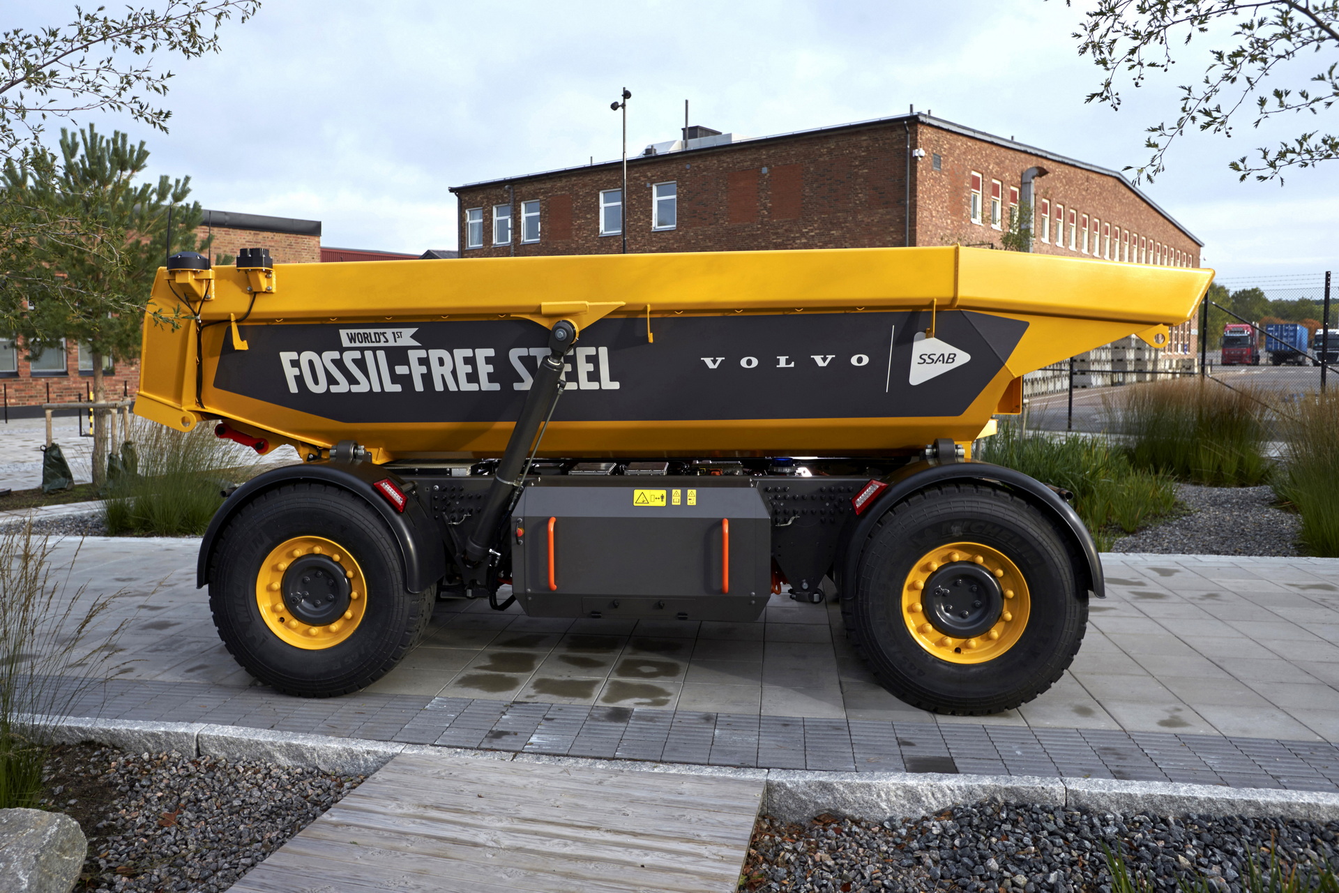 This Odd Looking Volvo Is The World’s First Vehicle Made Of Fossil-Free ...