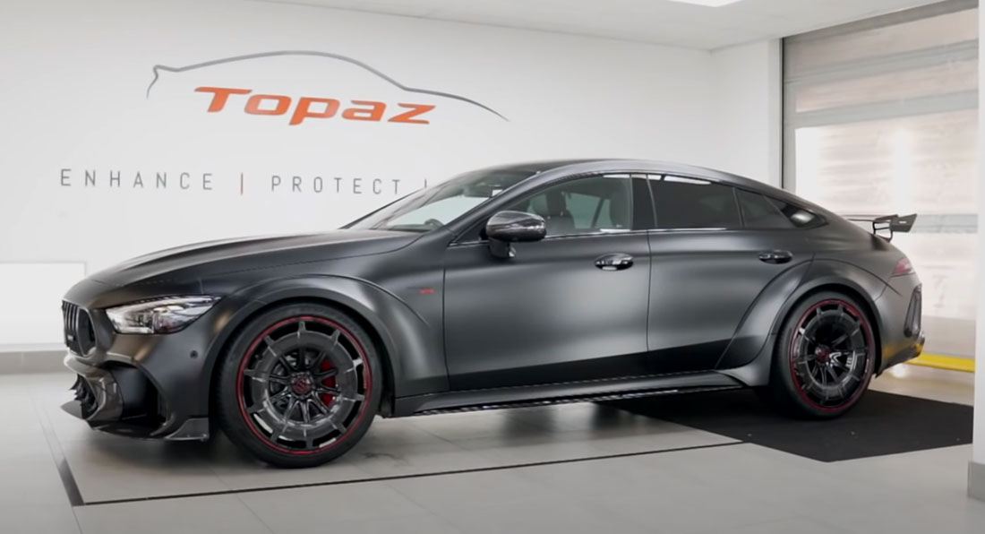 A Special Car Like A Brand New Brabus Rocket 900 Needs A Special Paint ...