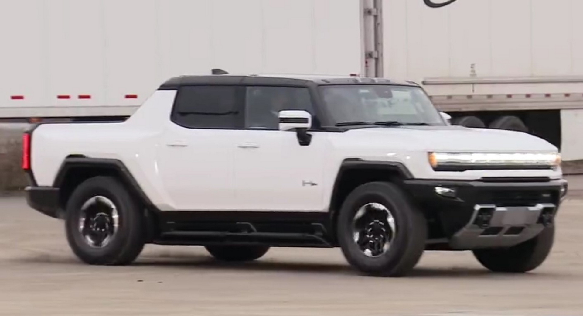 Watch President Joe Biden Hammer The GMC Hummer EV At Factory Zero ...