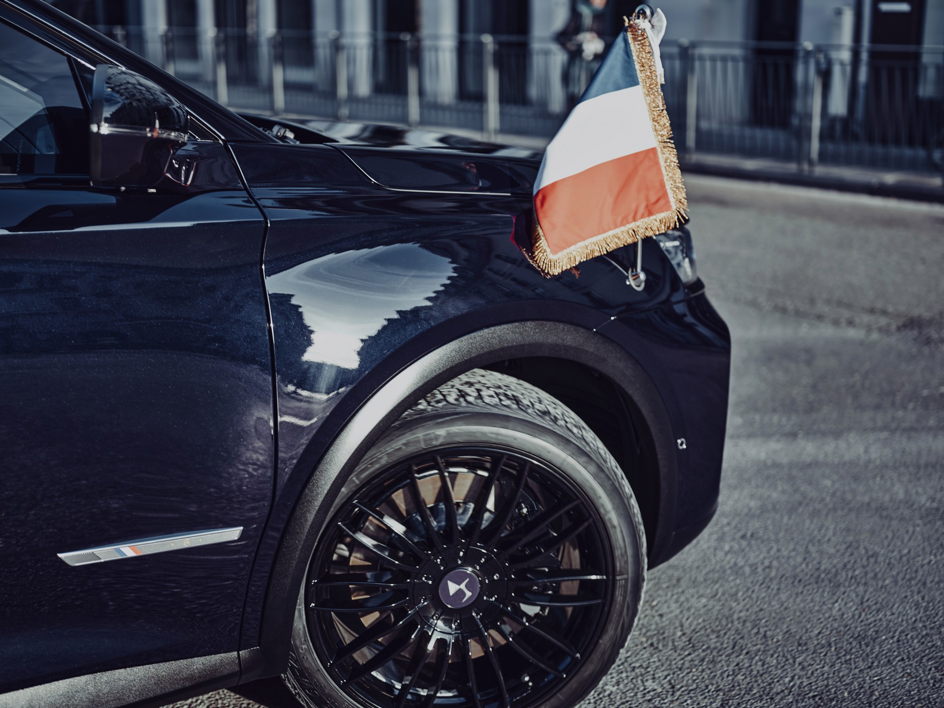 Meet France’s New Presidential Ride, The DS 7 Crossback Elysee | Carscoops