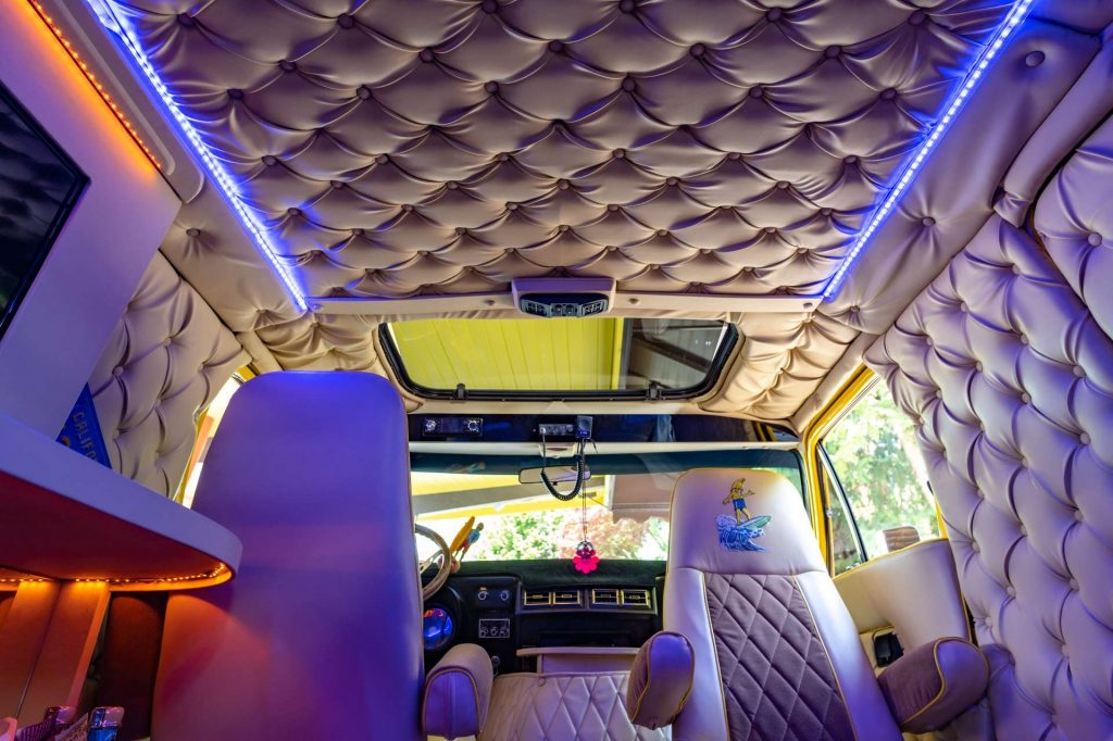 Men Of ’70s Culture, Here’s Your Chance To Own A Dodge Shag Wagon ...