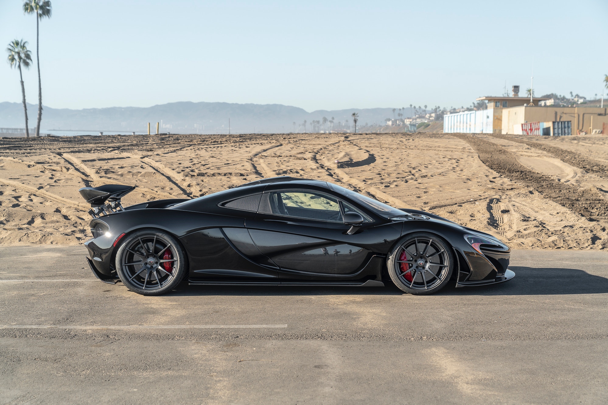 Live Out Your Billionaire Dreams With This 2015 McLaren P1 That Just ...