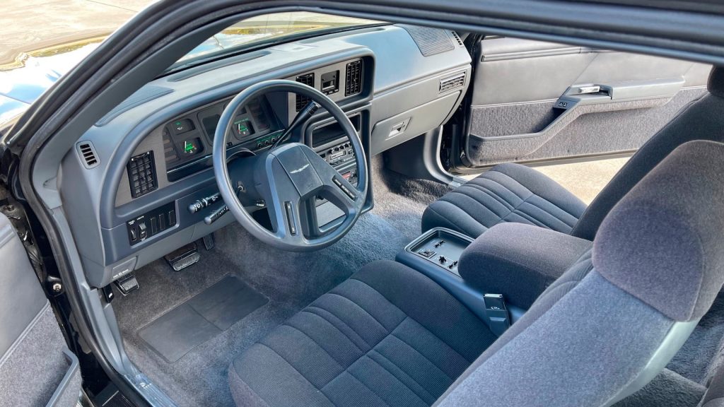 Travel Back To 1985 With This 6,200 Mile Ford Thunderbird | Carscoops