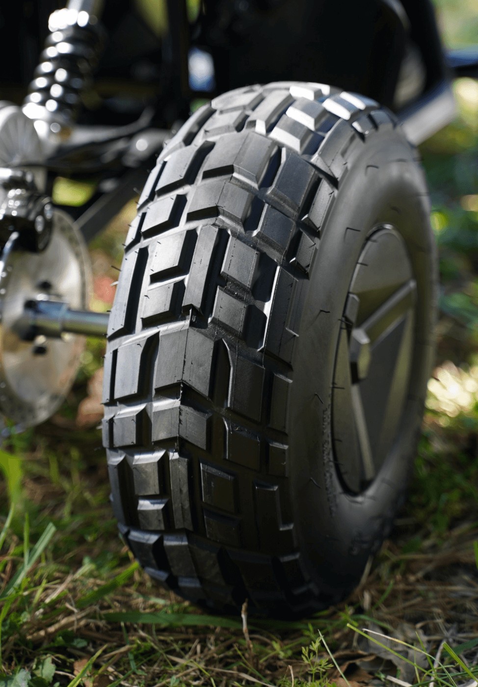 Tesla Cyberquad For Kids Debuts With $1,900 Price Tag And 15 Miles Of ...