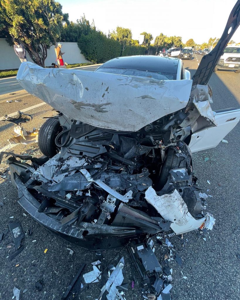 Tesla Model S Wrecked After Slamming Into Bus In California, Did Sun ...