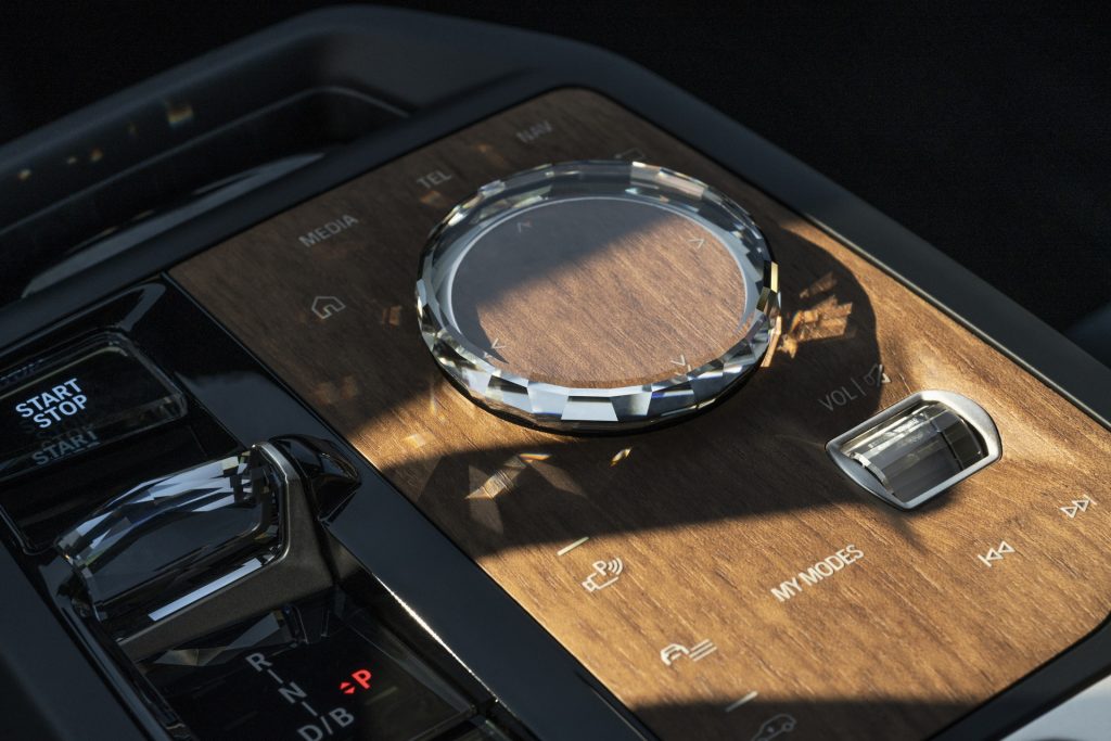 2023 BMW iX M60 Is A $105,100 Electric SUV With 610-HP And 280-Mile ...