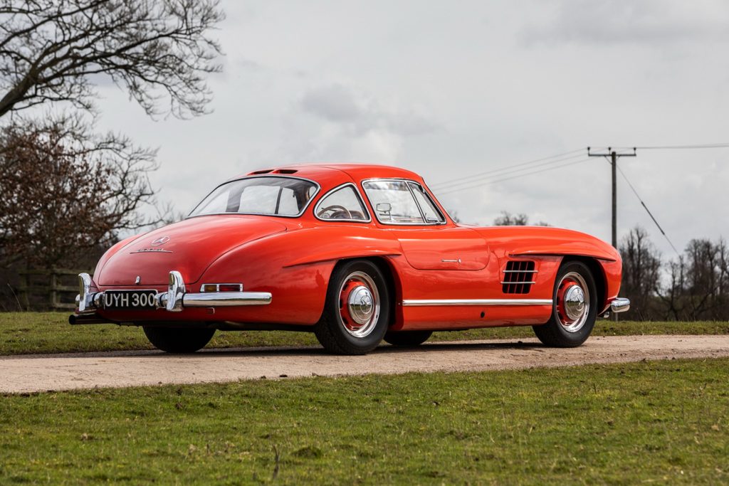 The Mercedes 300SL Gullwing Was Practically A Parts-Bin Special, So How ...