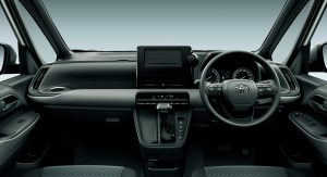 Toyota Noah And Voxy Minivans Debut In Japan With Up To Eight Seats And ...
