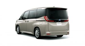 Toyota Noah And Voxy Minivans Debut In Japan With Up To Eight Seats And ...