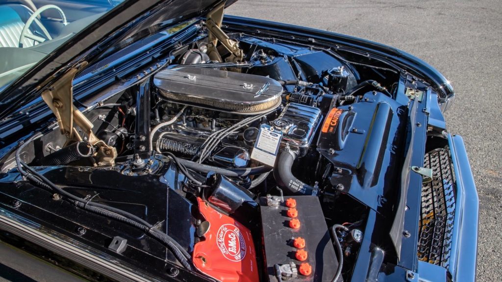 Rare 390 HP M-Code Roadster Is A 1962 Ford Thunderbird With Talons ...