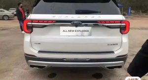 China's 2023 Ford Explorer Caught Undisguised With Fresh Looks And ...